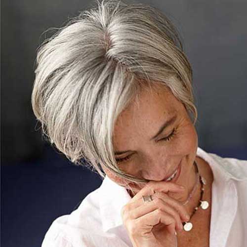 9 Short Haircut Women Over 50 Capellistyle