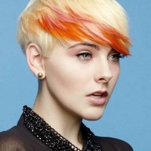 Ciocche colorate: un tocco di stravaganza per giocare con lo stile
