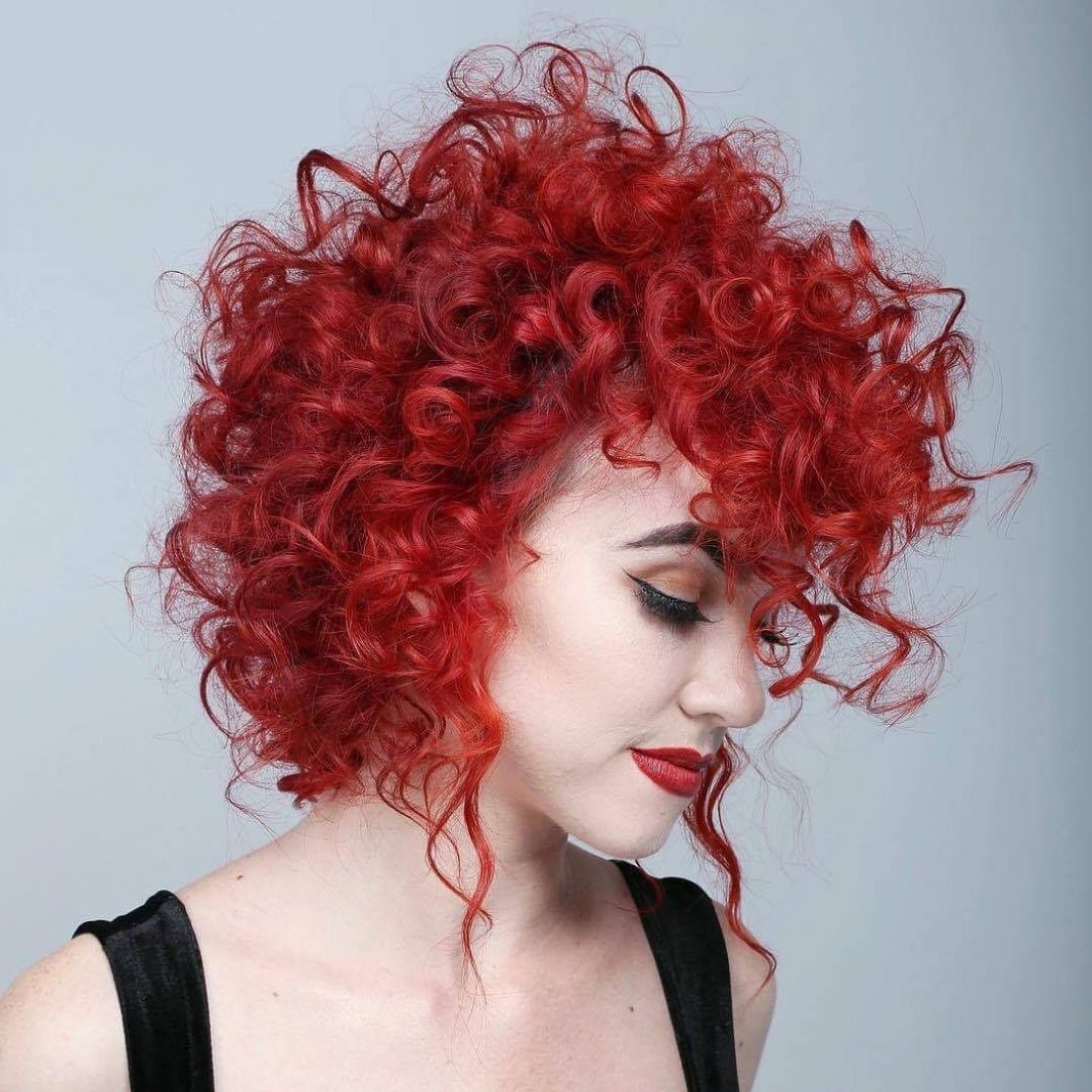 Capelli ricci, foto e consigli per un look da urlo!