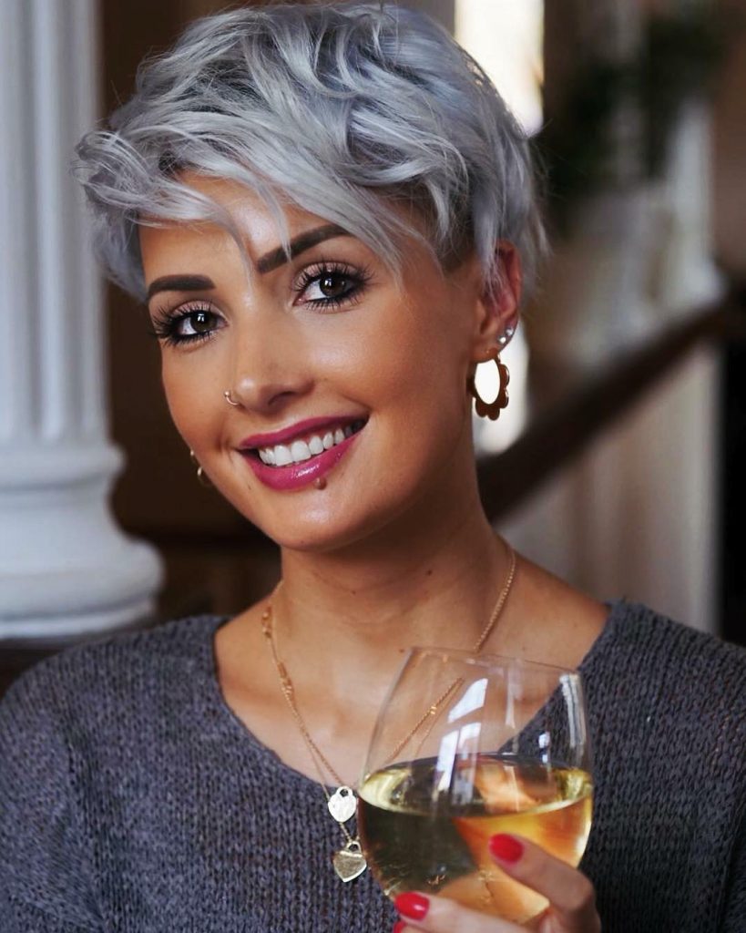 30 tagli pixie e corti per un cambio di stile al top!