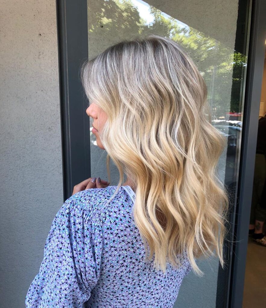 Flamboyage: la tecnica di schiaritura naturale che ti conquisterà. FOTO