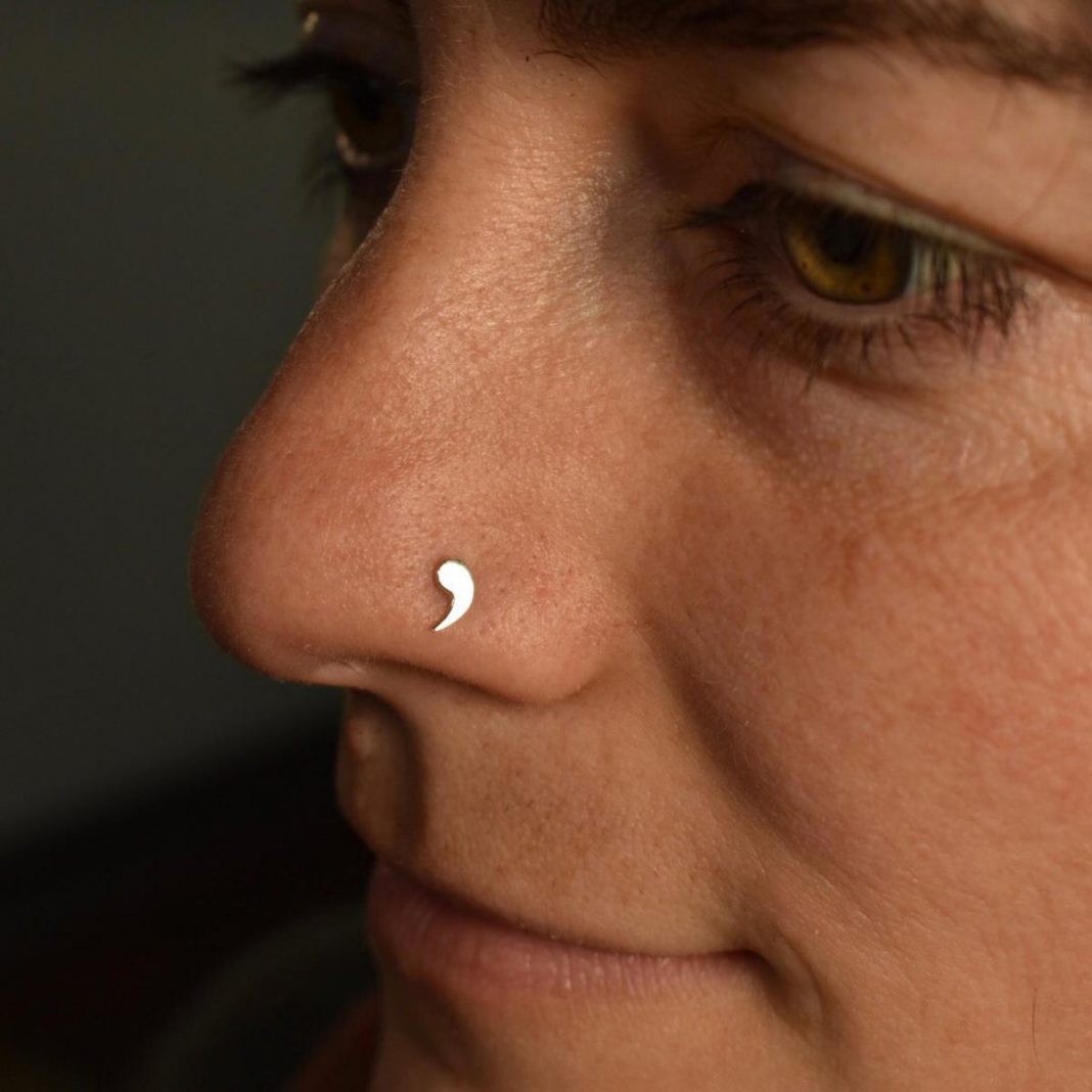 Piercing al naso: costo, cura e significato - CapelliStyle