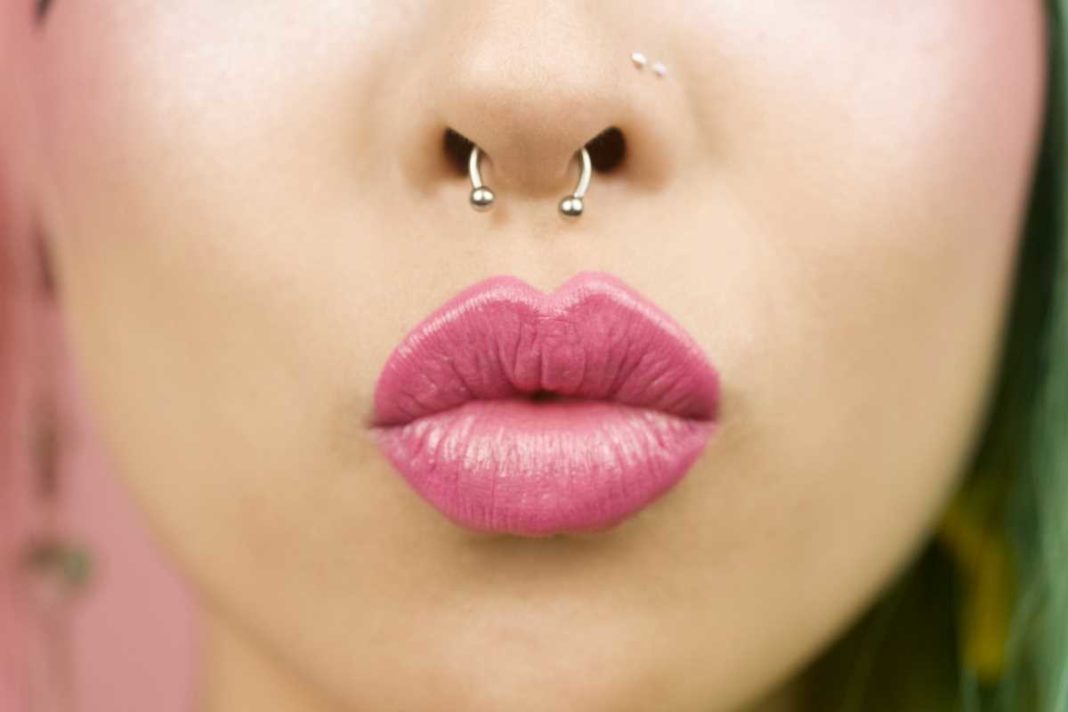 Piercing al naso: costo, cura e significato - CapelliStyle