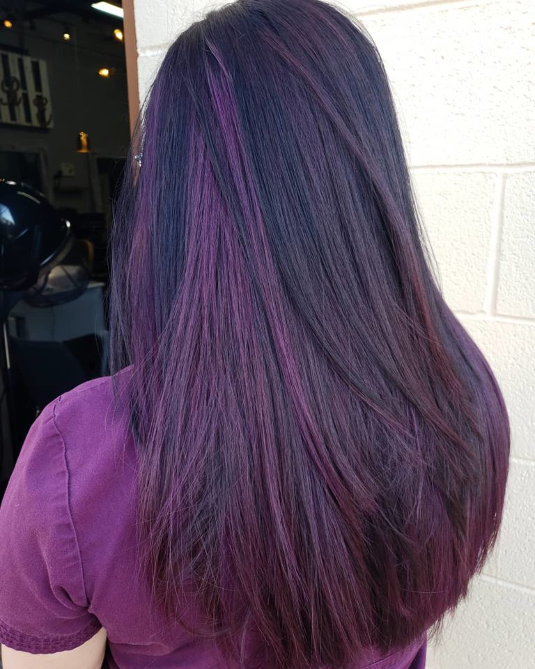 Dark Violet: l'ultima tendenza in fatto di colori - CapelliStyle