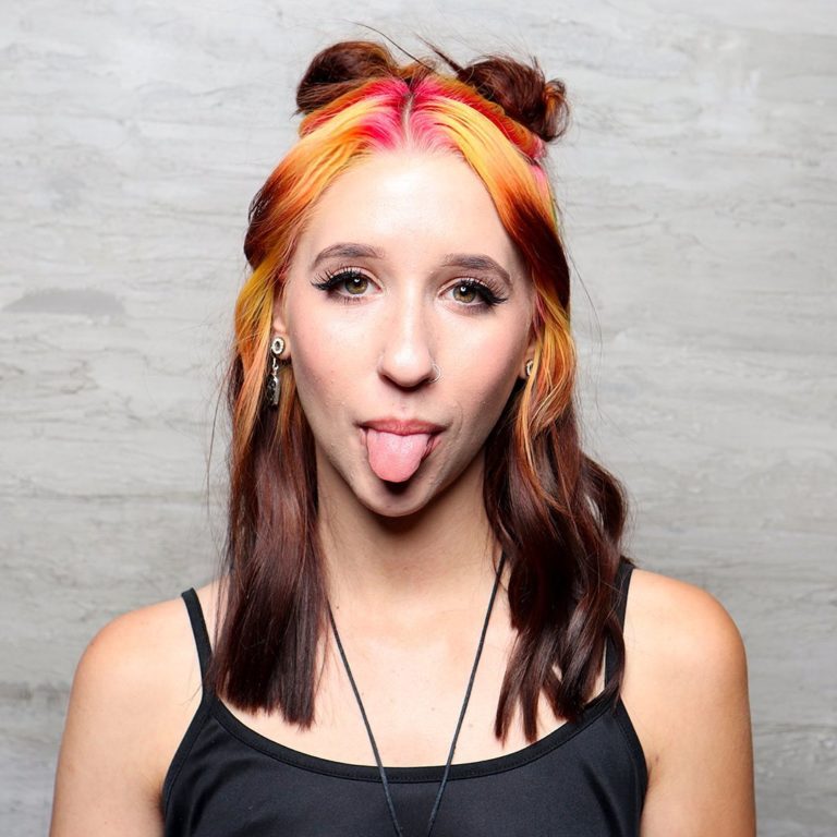 Neon Roots: la tecnica che rende la ricrescita fluorescente! - CapelliStyle