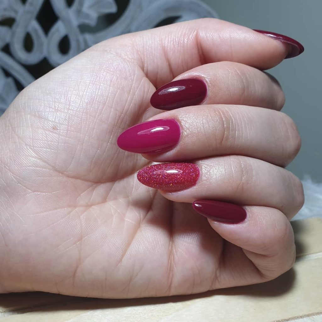 Unghie Rosso Ciliegia: la manicure della primavera - CapelliStyle