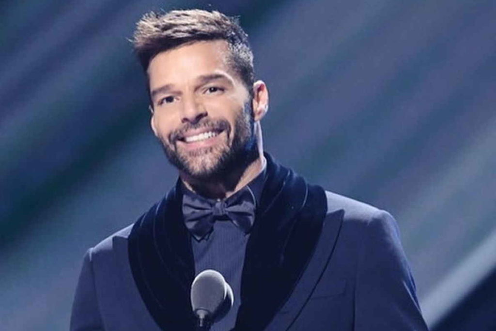 Ricky Martin cambia look: il cantante latino ha i capelli rosa ...