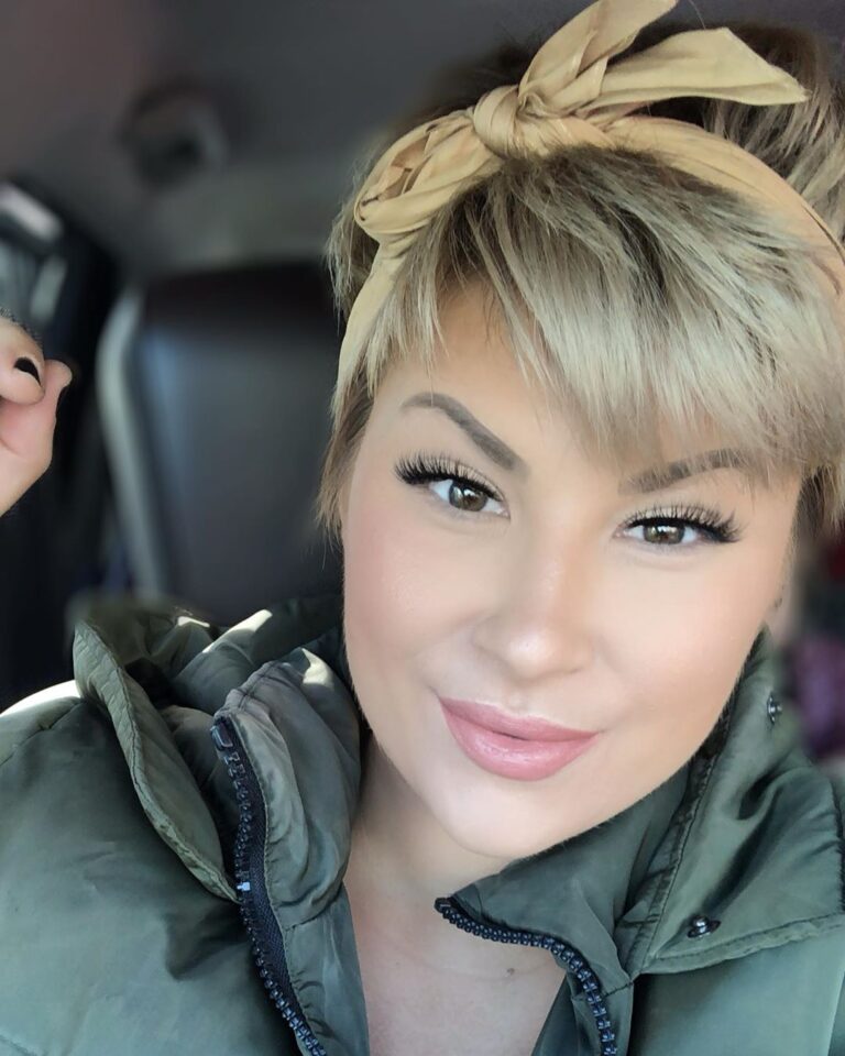 Pixie con ciuffo: il taglio perfetto dopo l'estate - CapelliStyle