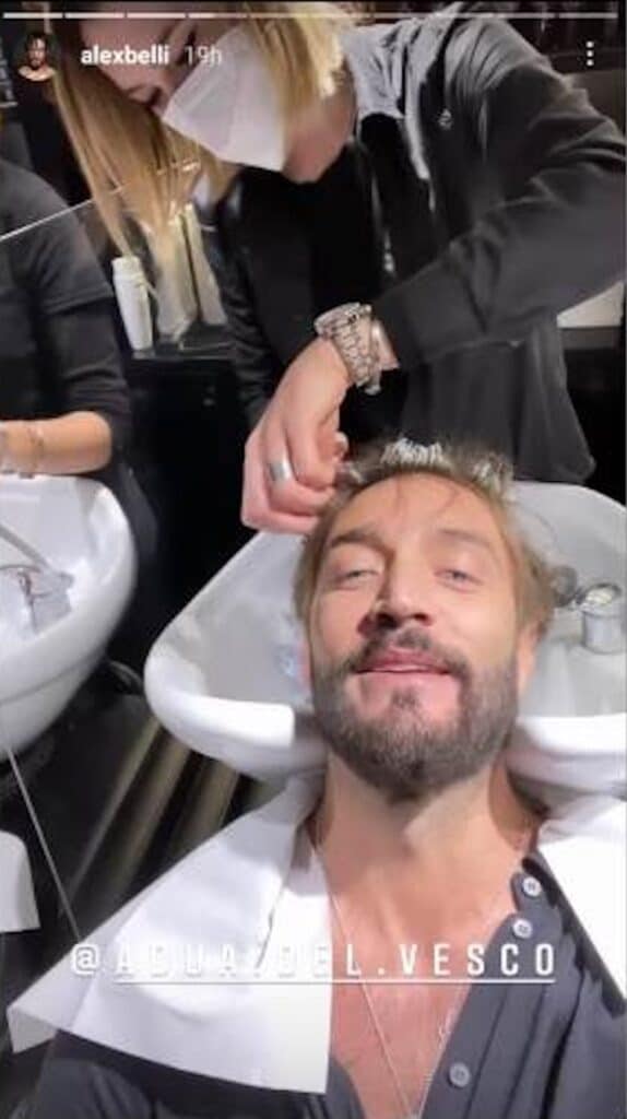 Alex Belli, cambio look capelli: dal parrucchiere con Adua Del Vesco