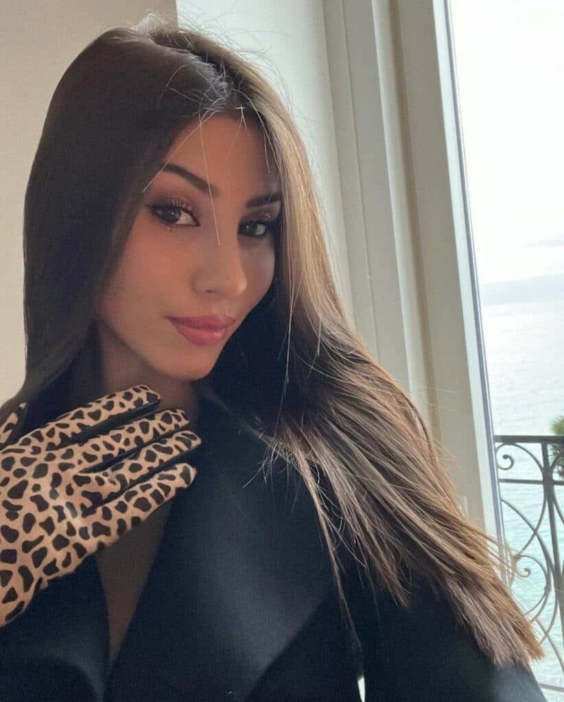 Angela Nasti con i suoi nuovi capelli: l’ex tronista di UeD cambia look