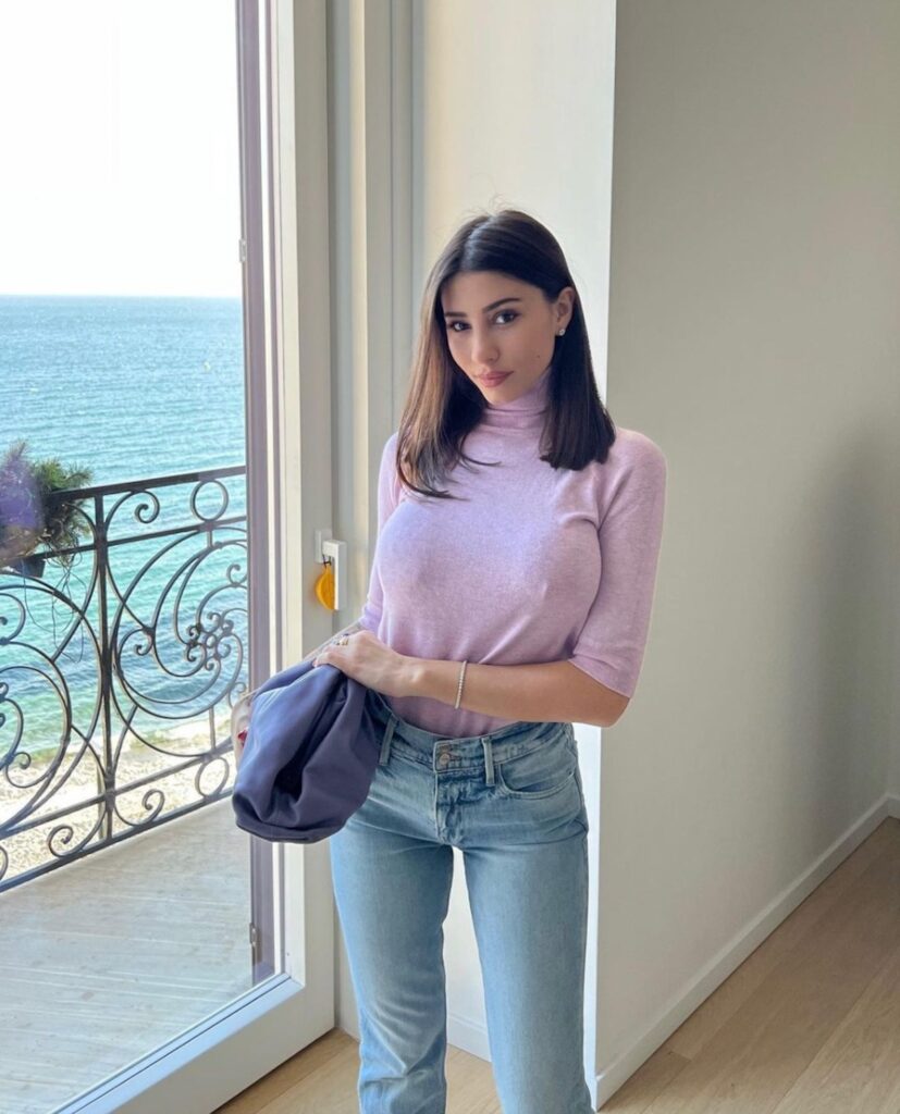 Angela Nasti con i suoi nuovi capelli: l’ex tronista di UeD cambia look