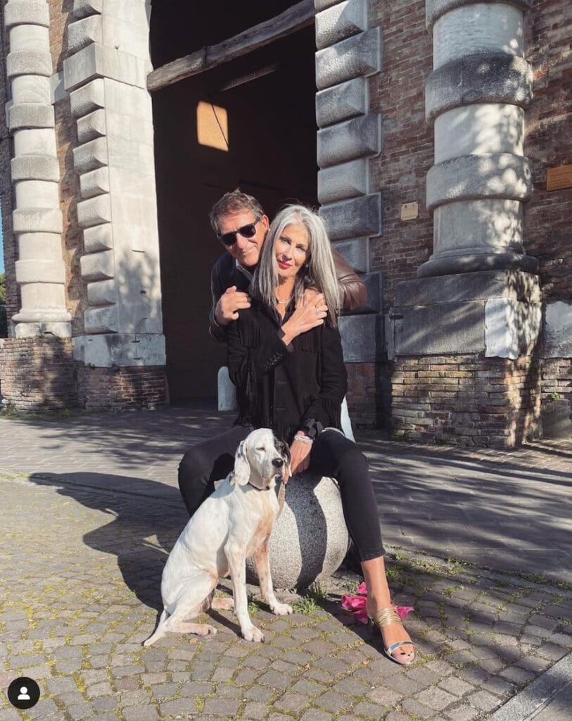 Isabella Ricci radiosa e "sempre più bella" dopo UeD: il look