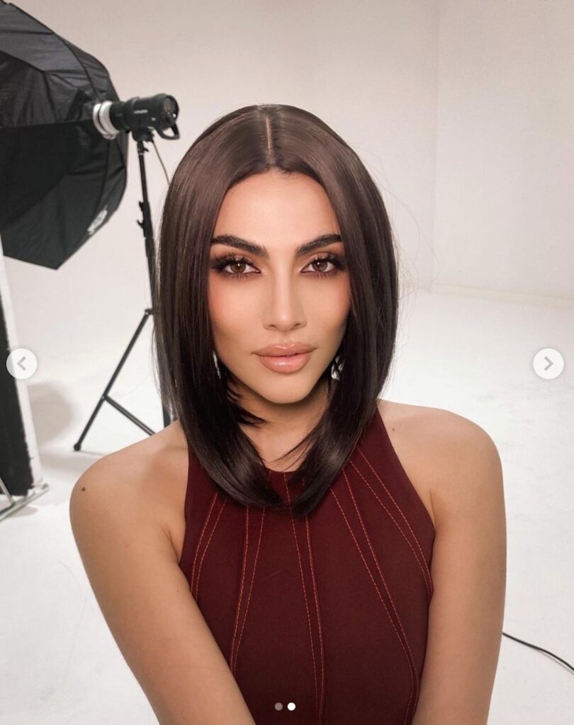 Giulia Salemi, nuovo look capelli per l'estate: "divina" con il long bob
