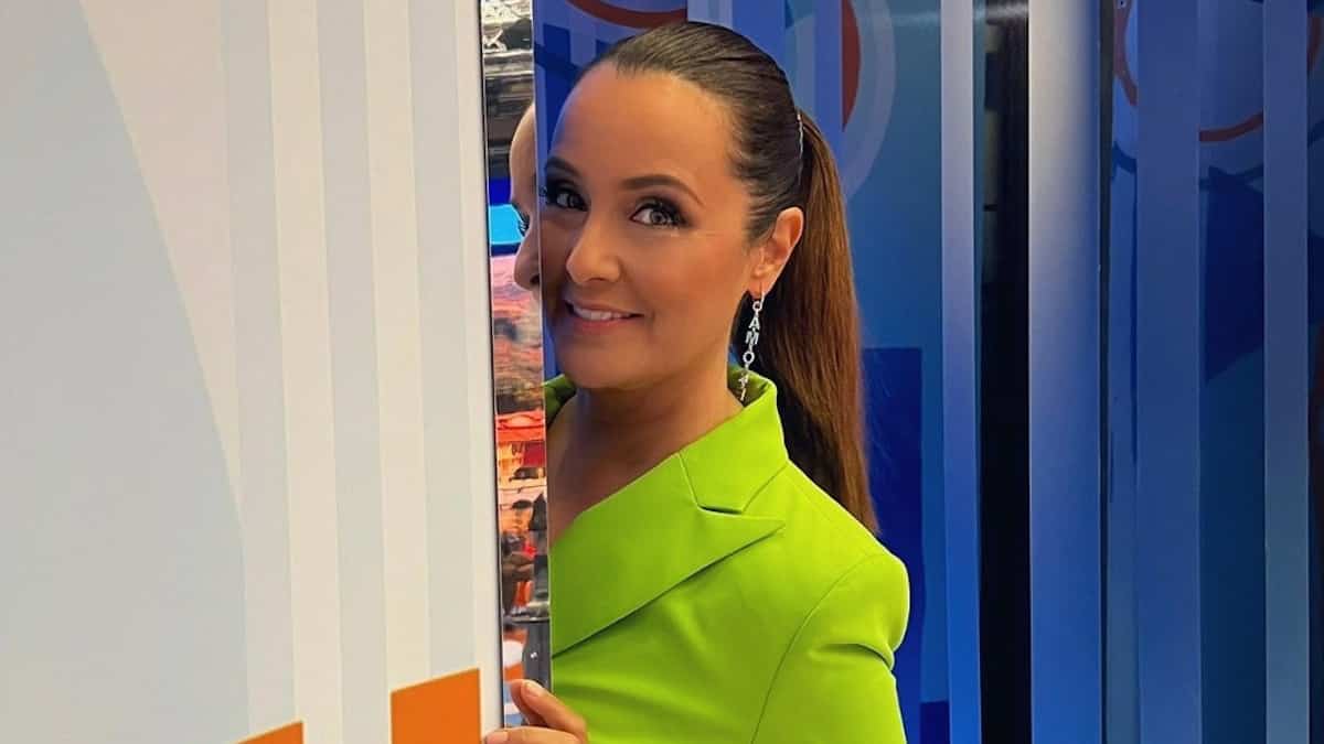 Roberta Capua, "diamoci un taglio": il nuovo look capelli
