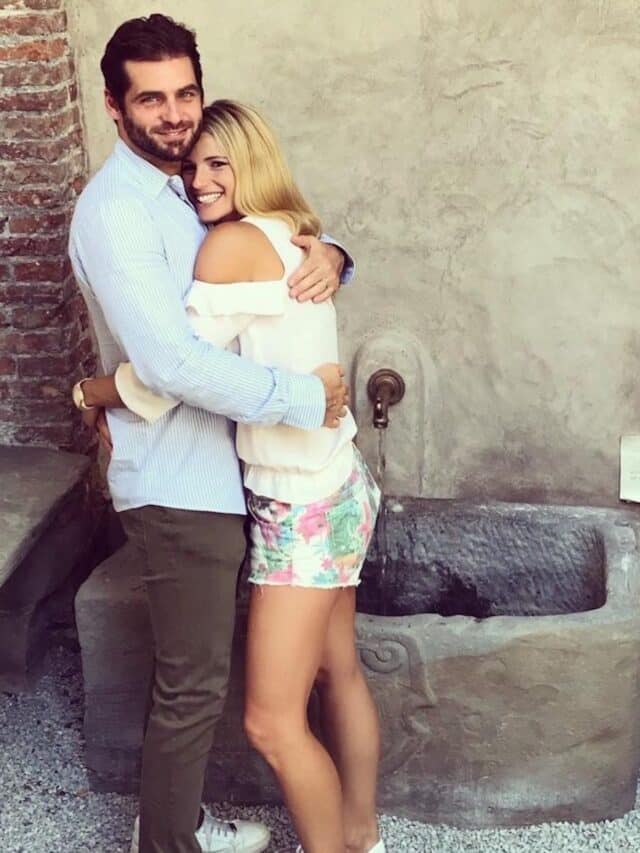 Michelle Hunziker in rosso per l'autunno: il look senza filtri