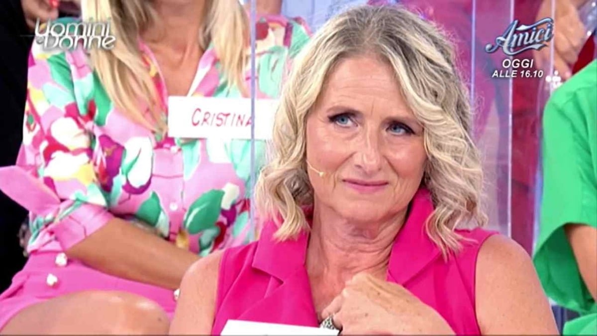 Sara Zilli torna a UeD con Davide e un nuovo look capelli: "Hai cambiato!"