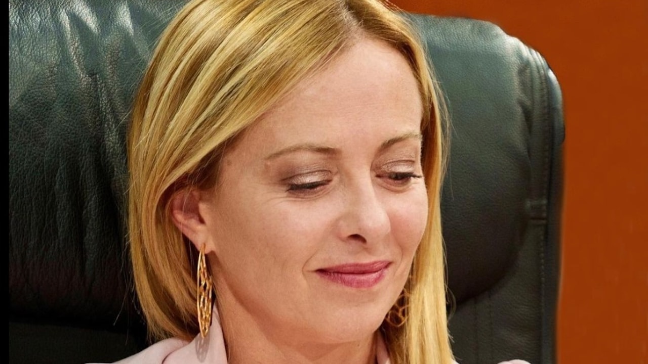 Giorgia Meloni ha un nuovo look capelli: è già richiestissimo