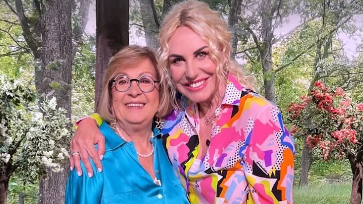 Anna Moroni torna da Antonella Clerici: "Sapete quanti anni ha?"